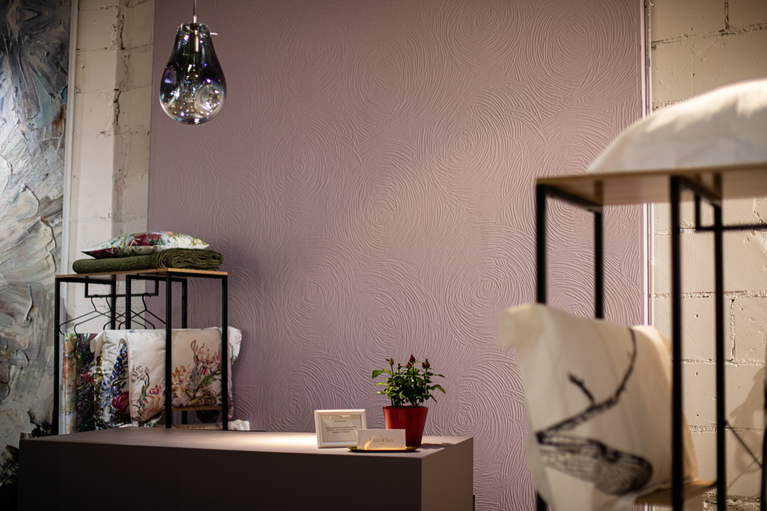 DIMENSE 活用事例 塗装に代わる壁紙 | NSK 日本製図器工業